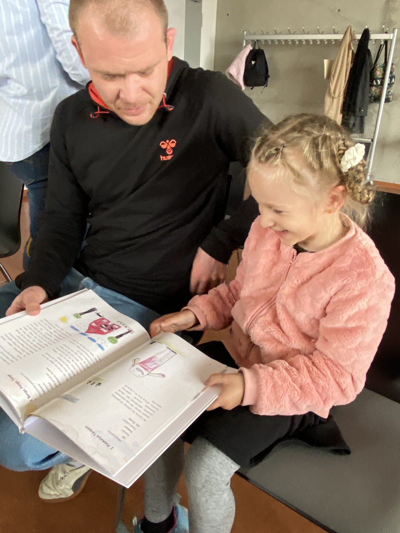 Buchpräsentation „Unsere Geschichten, unsere Bilder“ - Caritas Caleidoskop